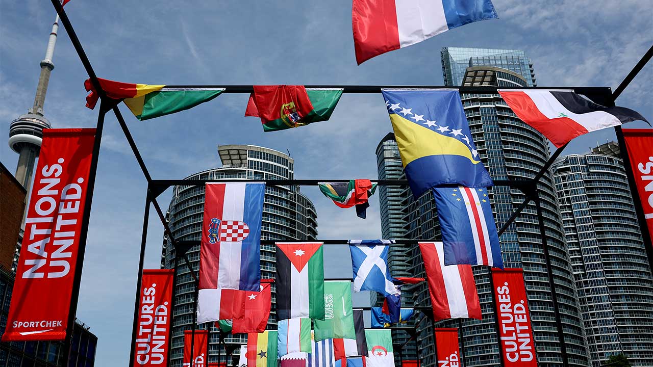 10 lagu Piala Dunia paling ikonik | Awani